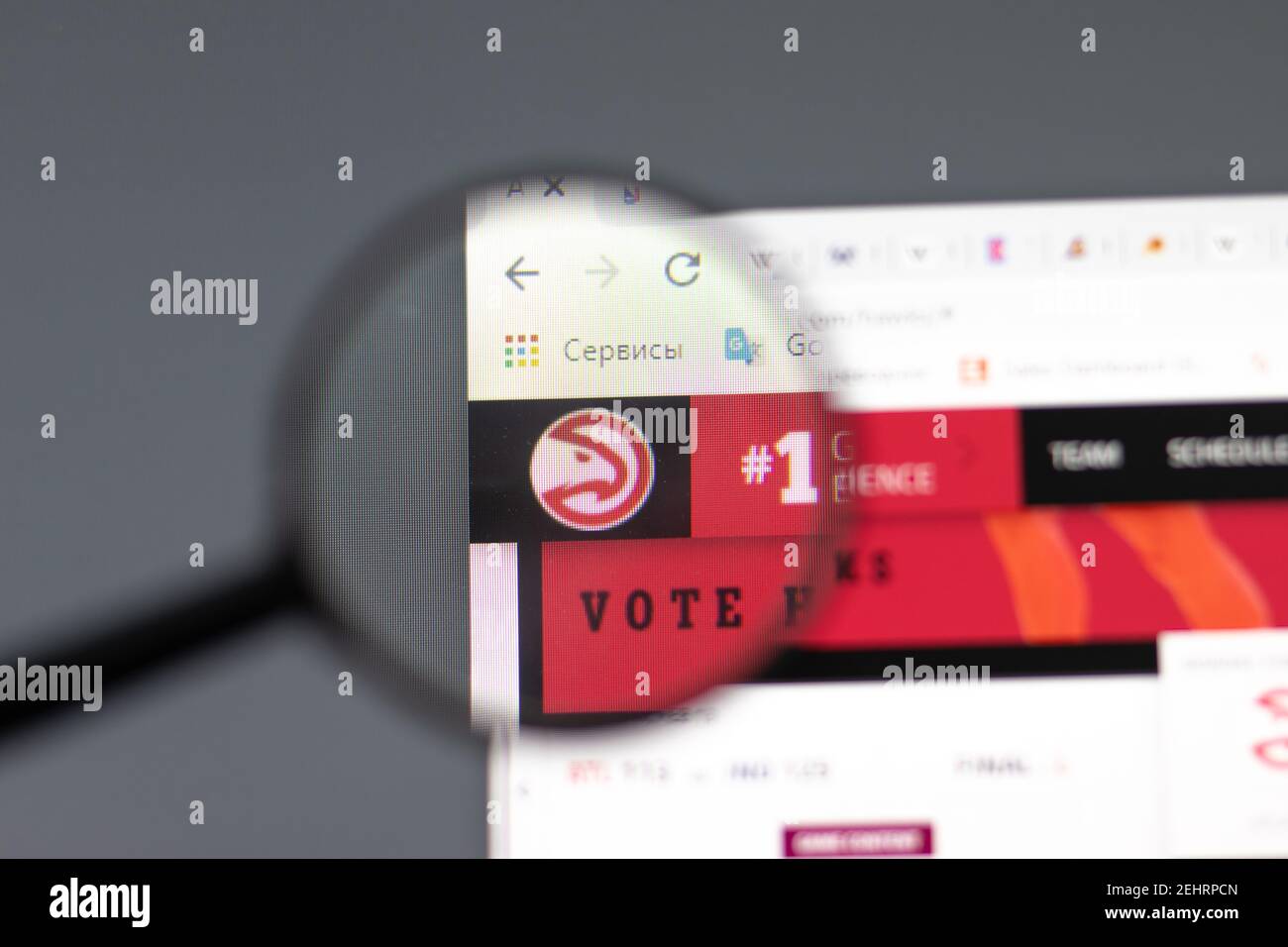 Atlanta hawks logo symbol icon hi-res stock photography and images - Alamy