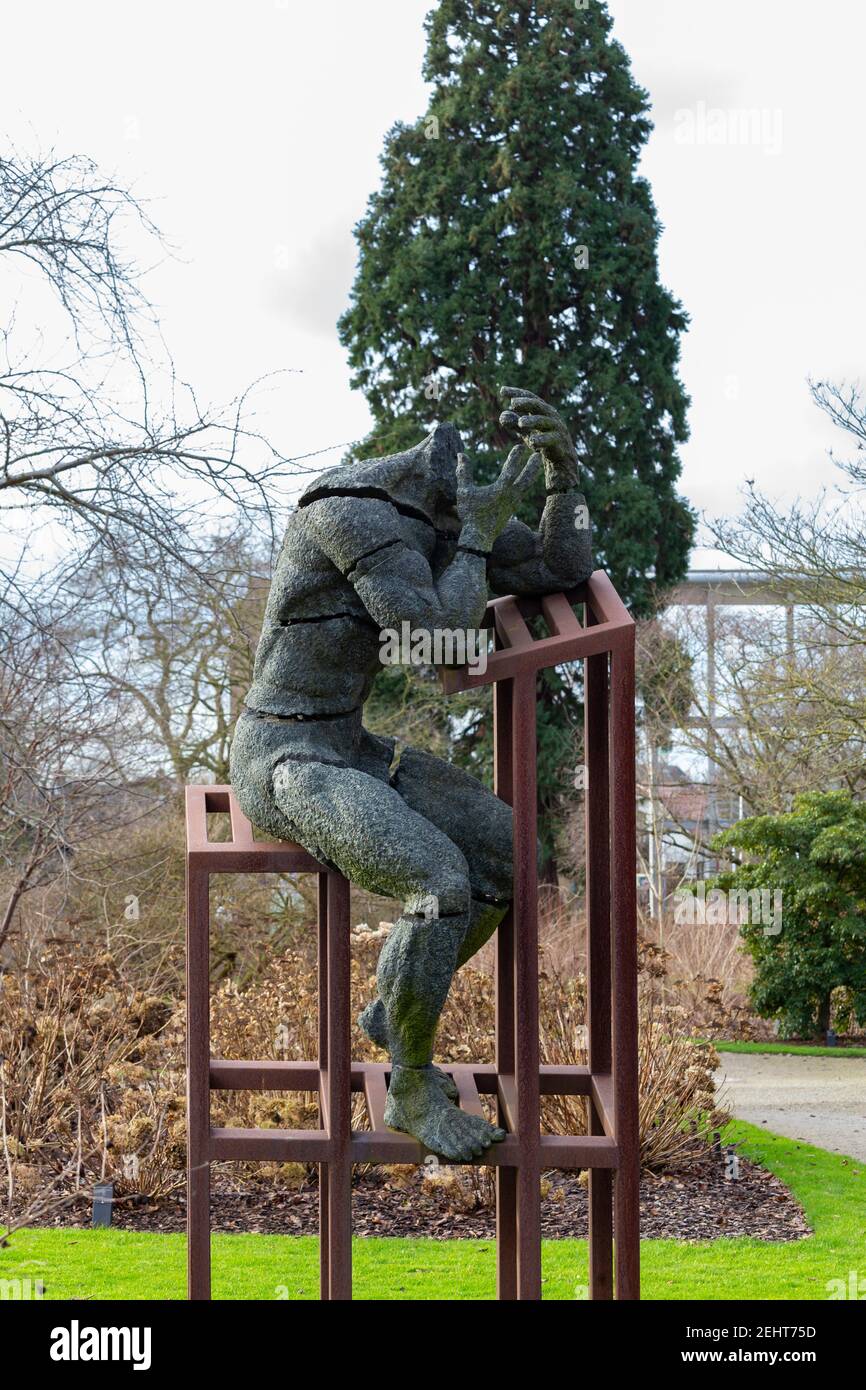 Statue without head hi-res stock photography and images - Alamy