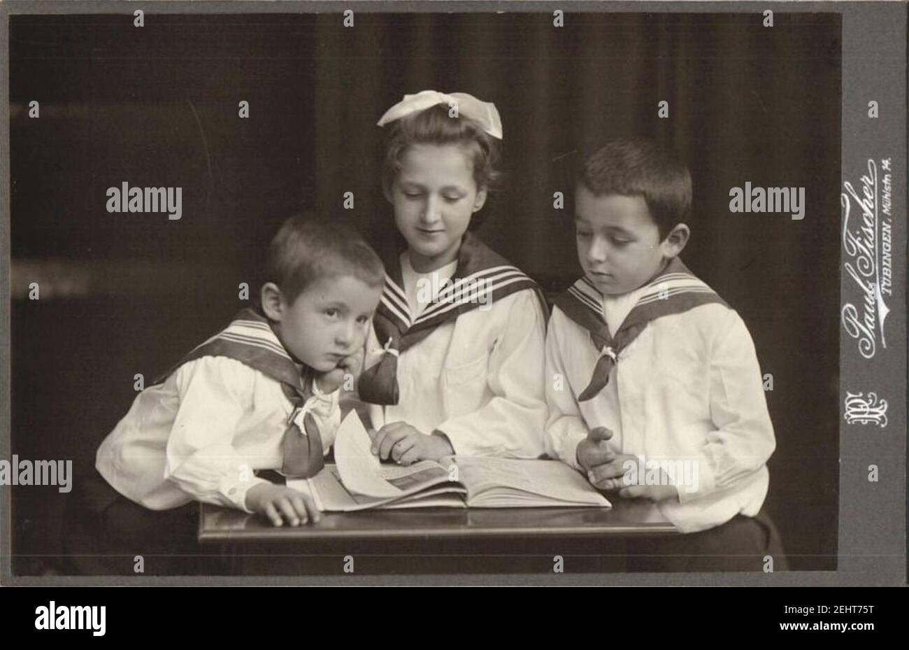 Paul Fischer - Gerda, Otto Wilhelm und Hans Busch 1907 Stock Photo - Alamy