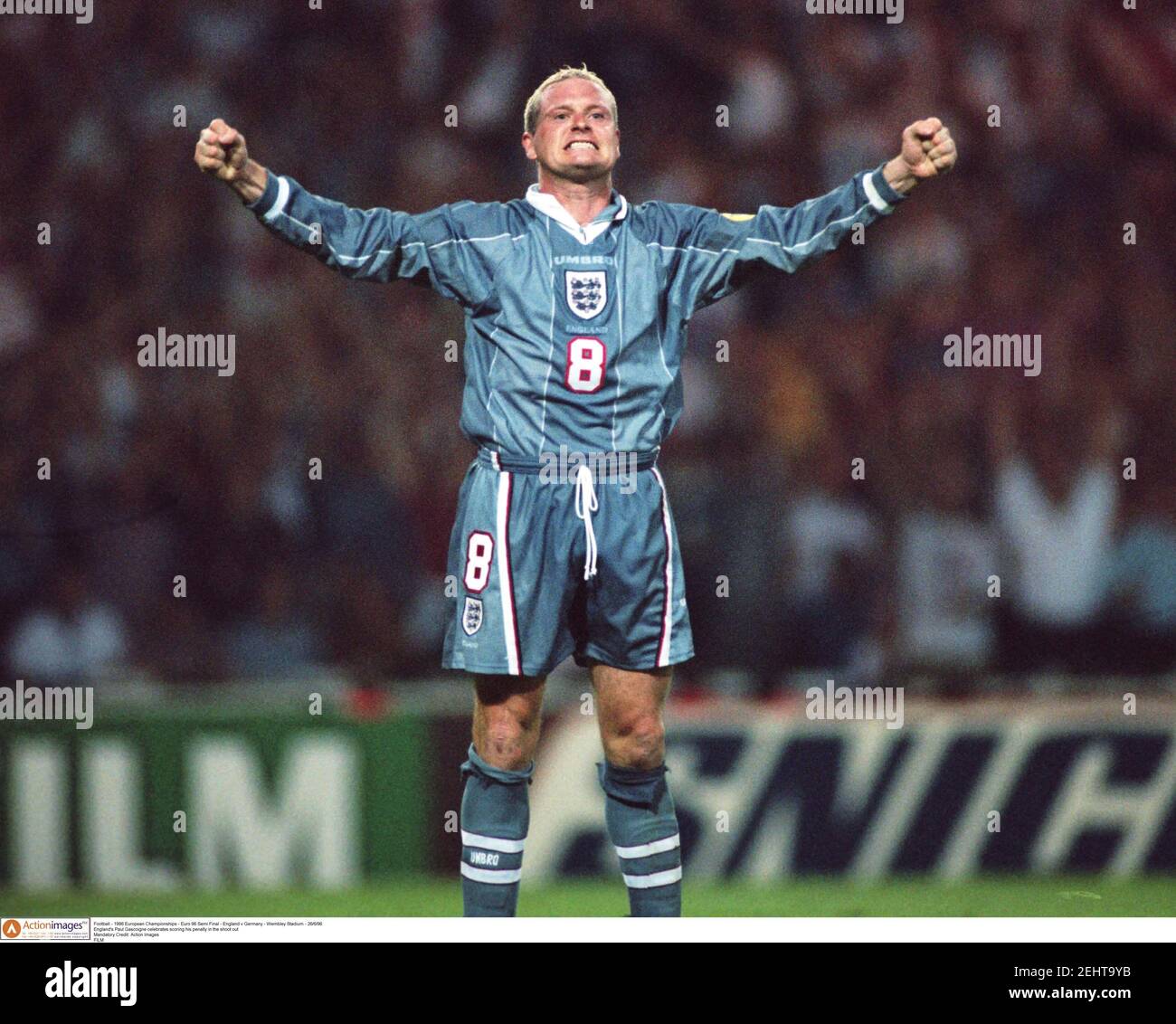 Paul gascoigne 1996 hi-res stock photography and images - Alamy