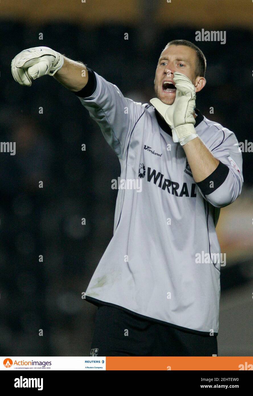 Gavin ward goalkeeper hi-res stock photography and images - Alamy