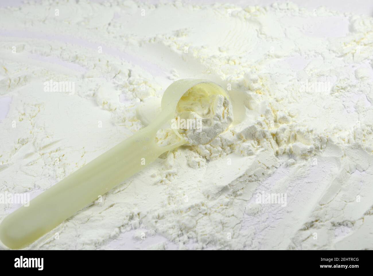 Milk whey protein as a background Stock Photo - Alamy