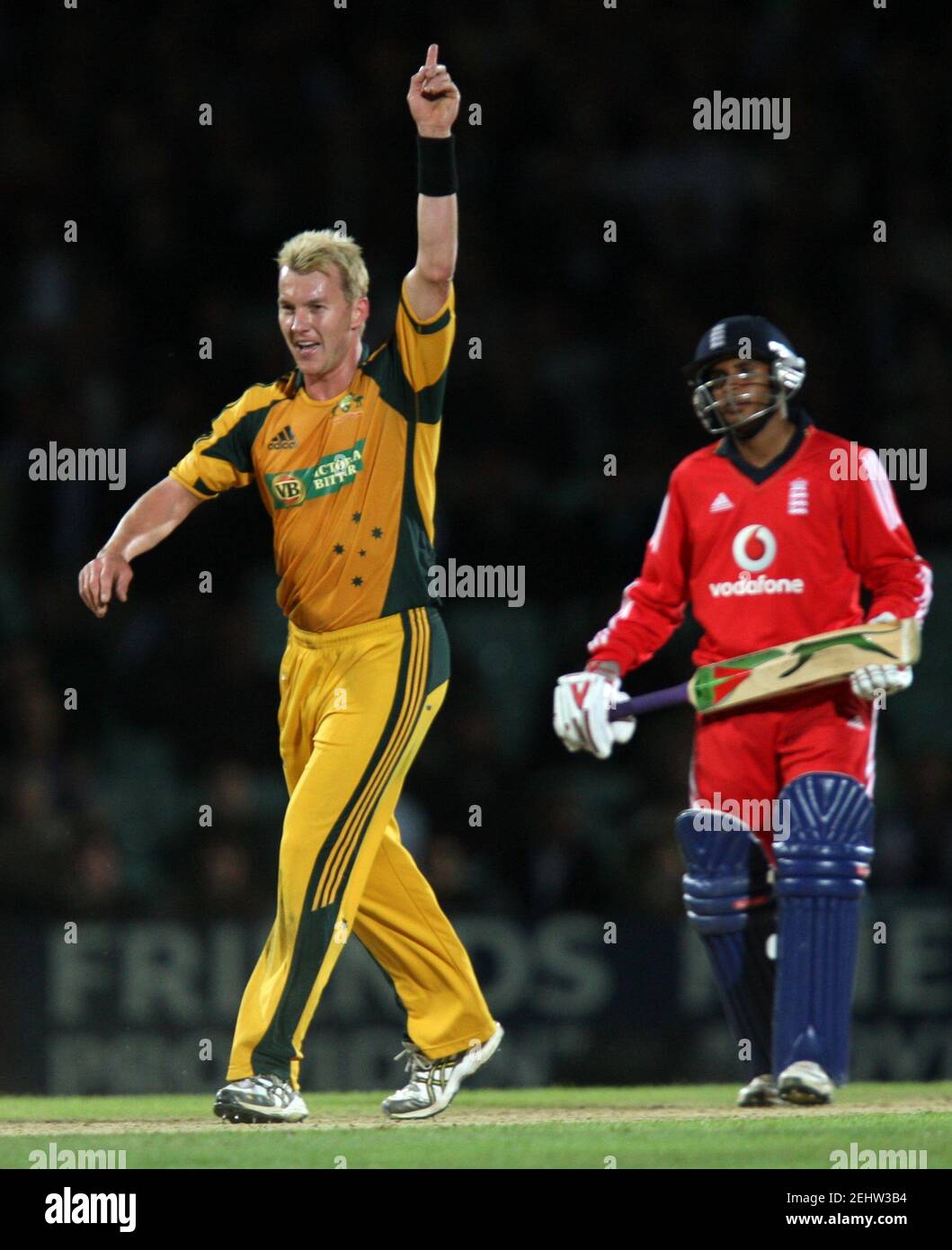 Australias brett lee celebrates after hi-res stock photography and ...