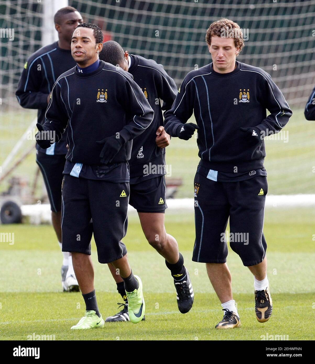 Manchester citys robinho elano training hi-res stock photography and ...