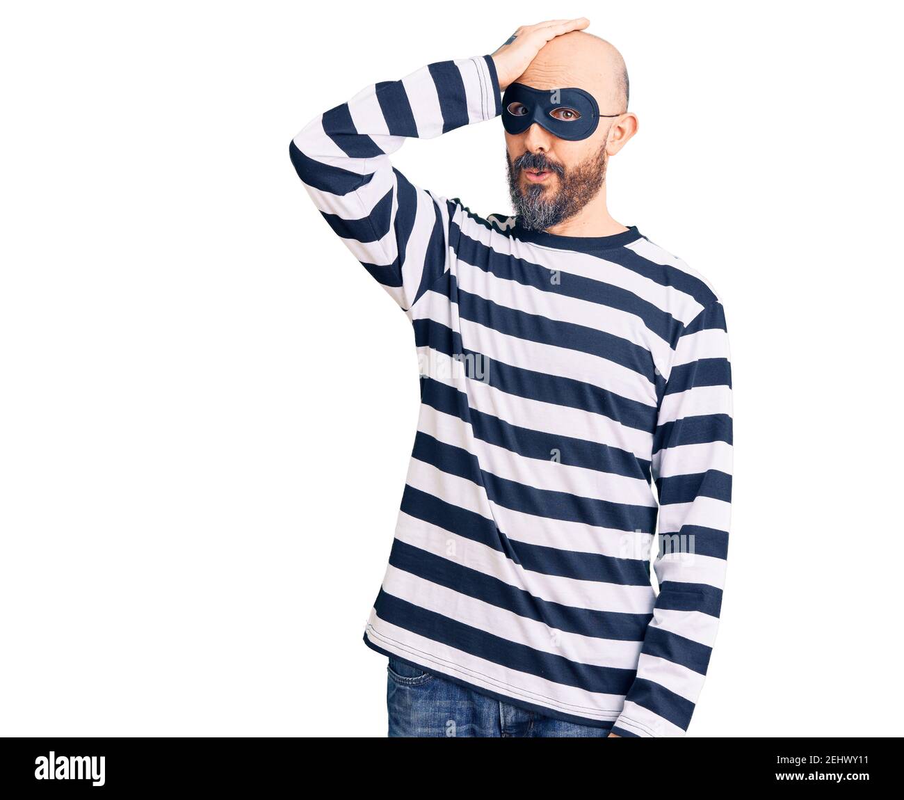 Stupid burglar hi-res stock photography and images - Alamy