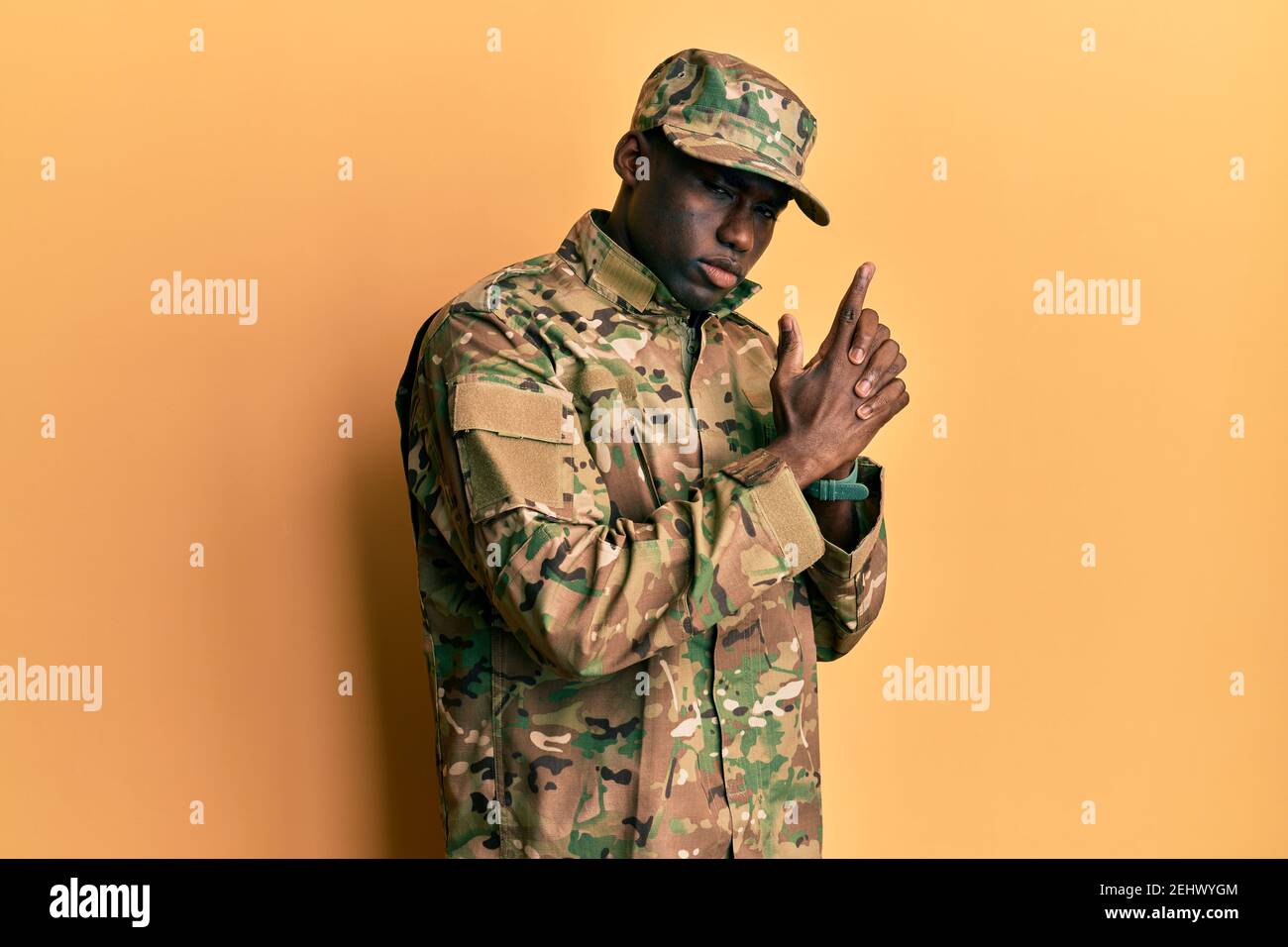 African american soldier holding gun hi-res stock photography and ...