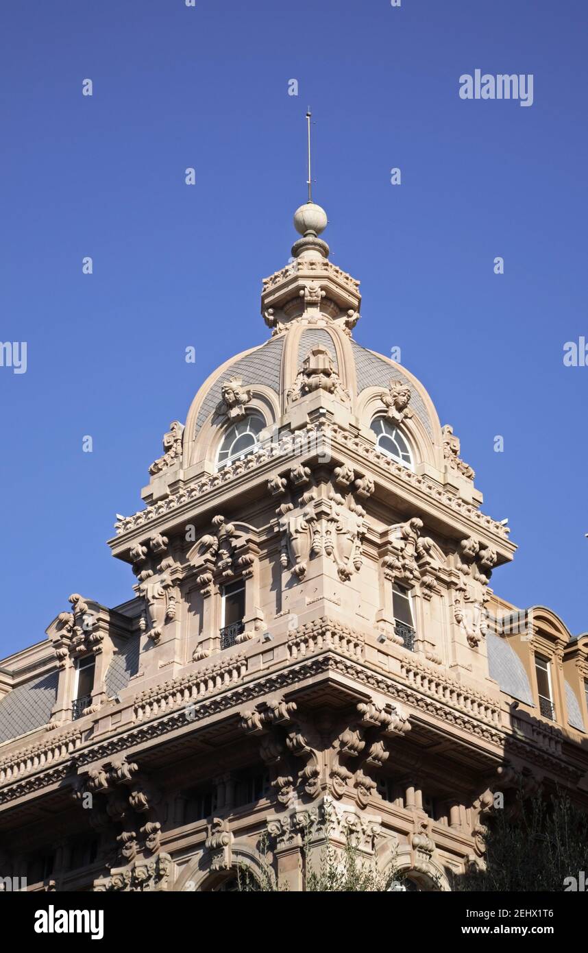 Genoa old city hi-res stock photography and images - Alamy