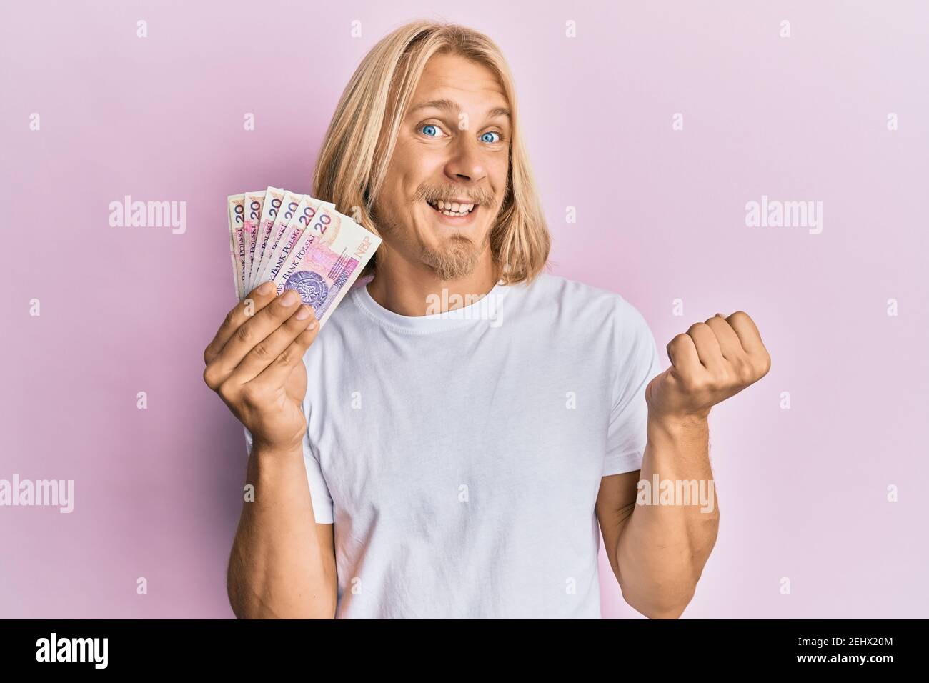 Man cheering poland screaming hi-res stock photography and images - Alamy