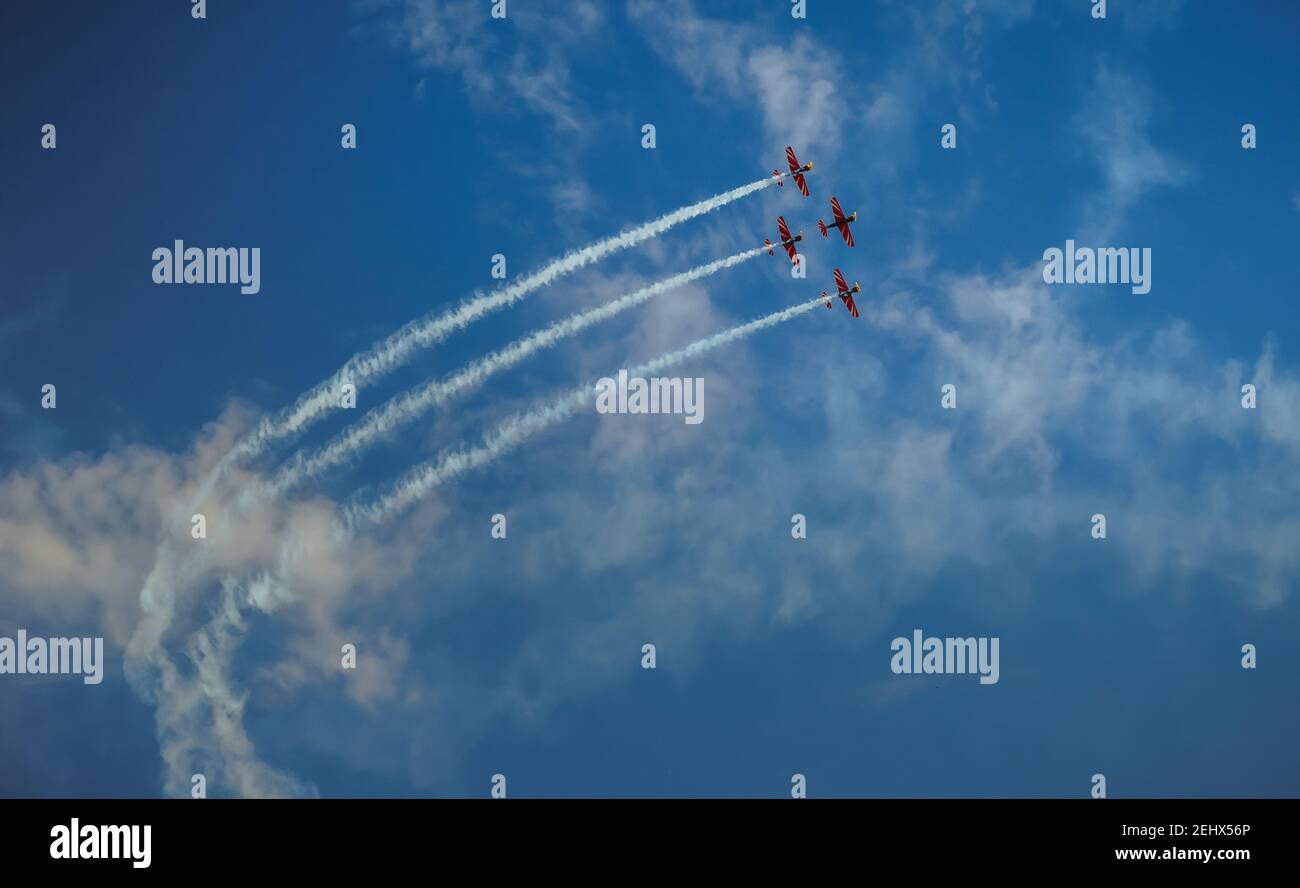 Aerial display group hi-res stock photography and images - Alamy