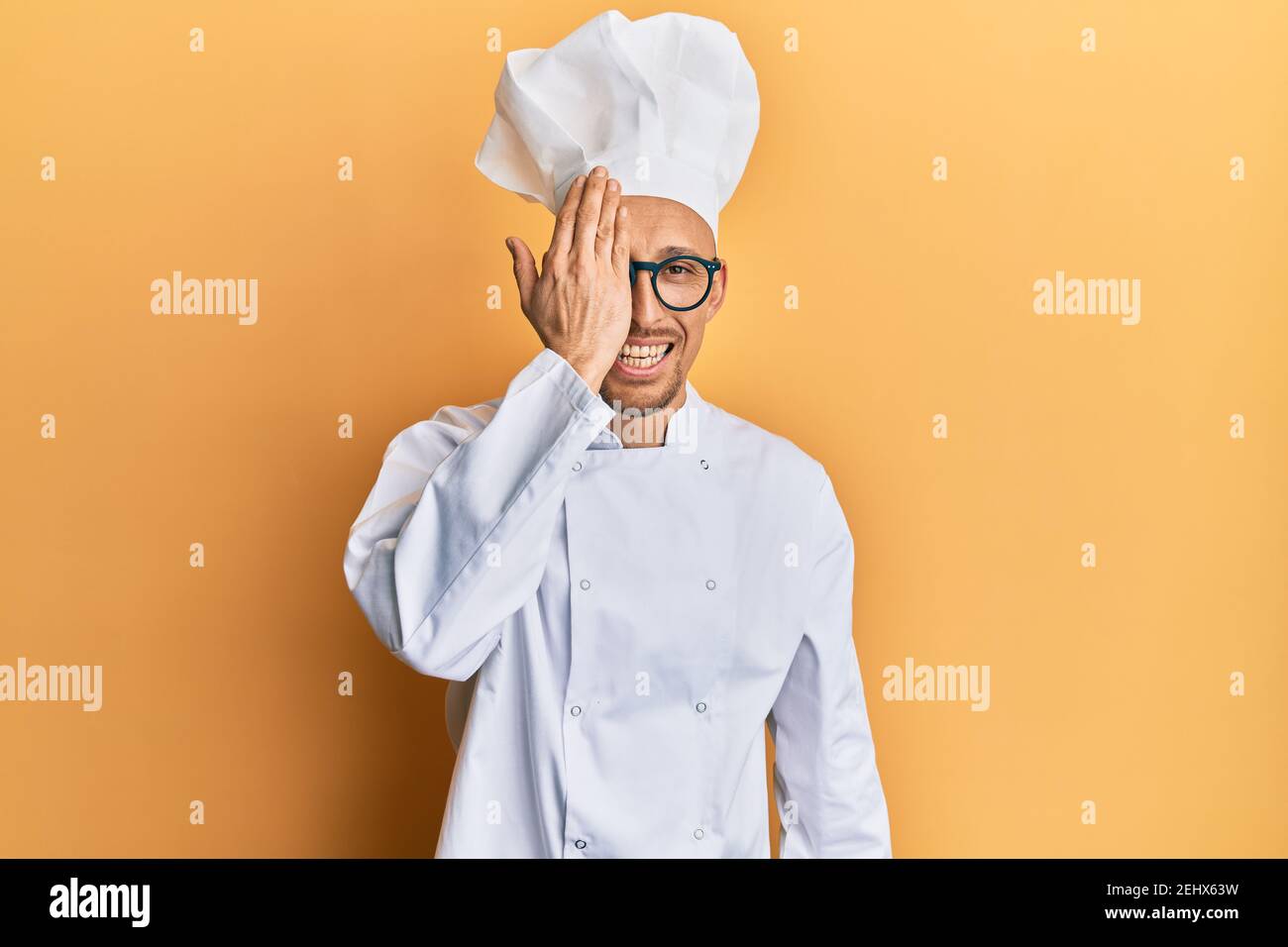 Man half bald head glasses hi-res stock photography and images - Alamy