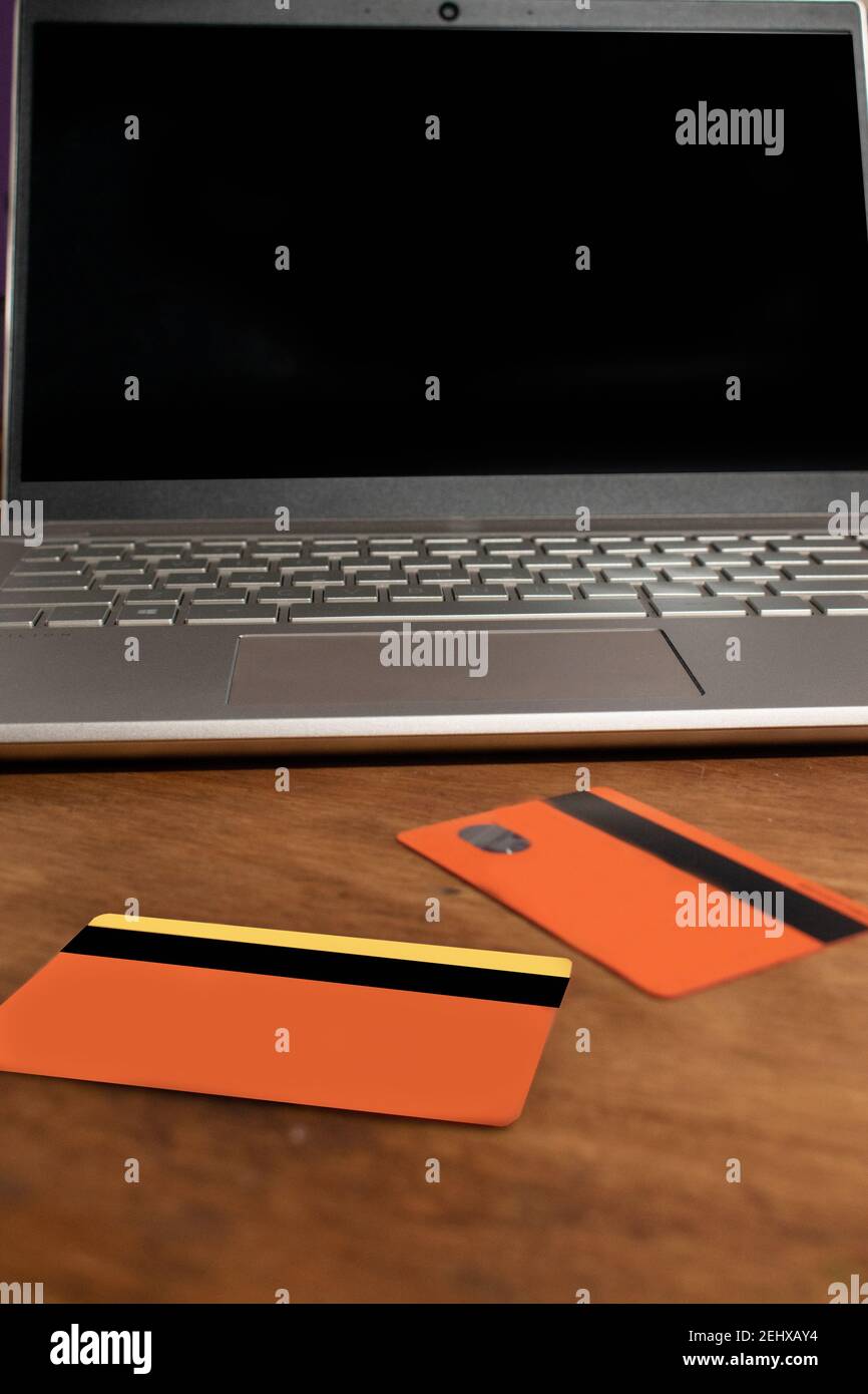 Credit card statement laptop hi-res stock photography and images - Alamy