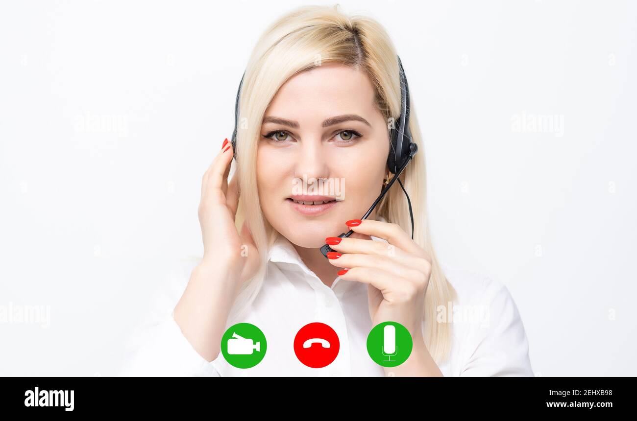 Pc screen view, head shot portrait businesswoman makes videocall looks ...