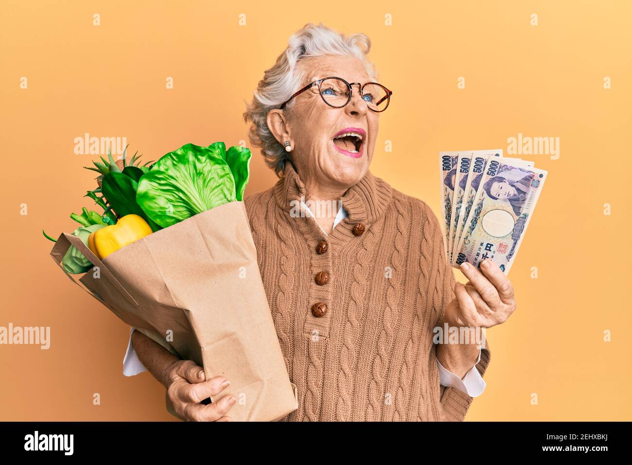 Mad japanese woman screaming hi-res stock photography and images - Alamy