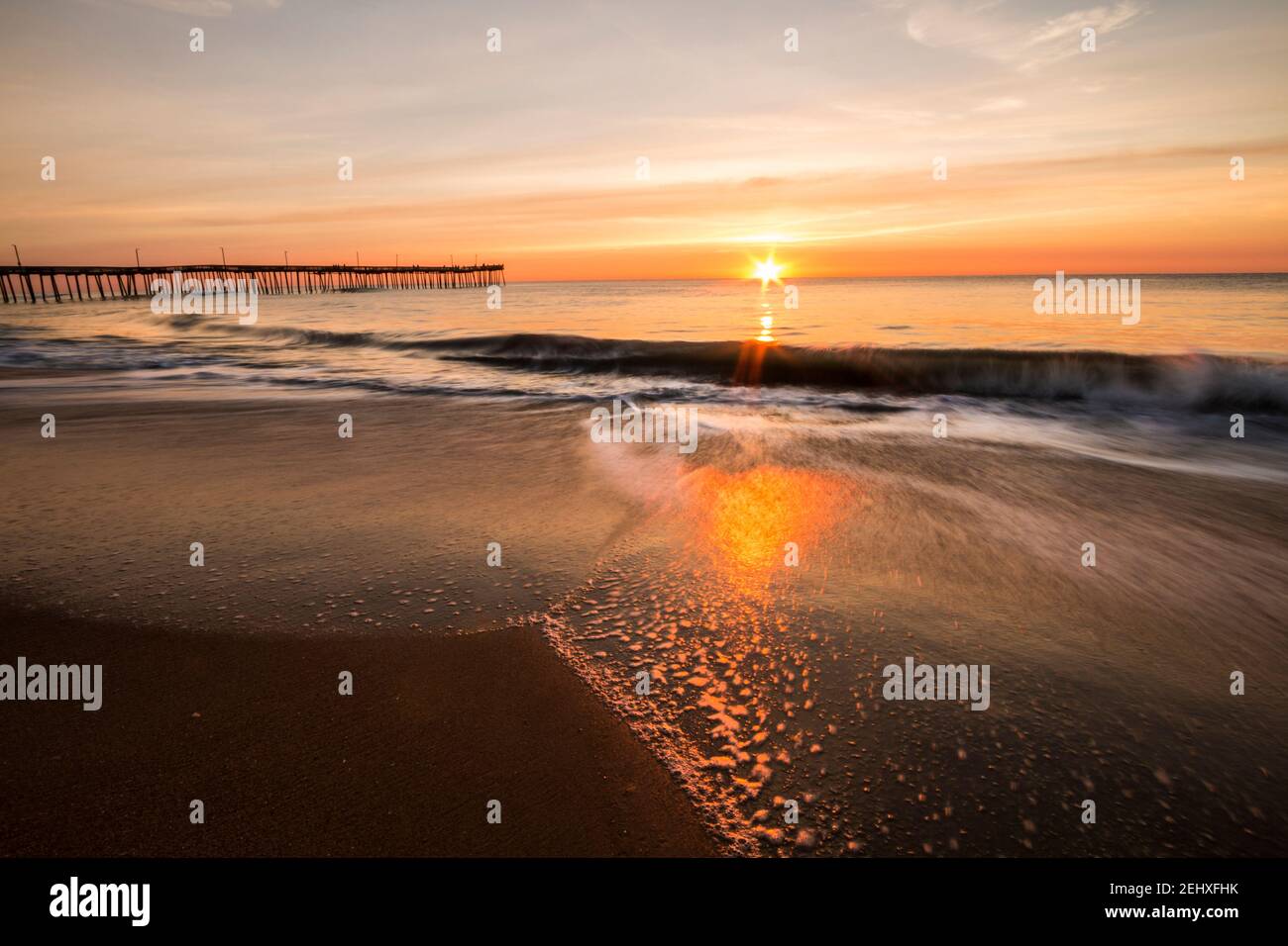 Virginia beach oceanfront boardwalk hi-res stock photography and images ...