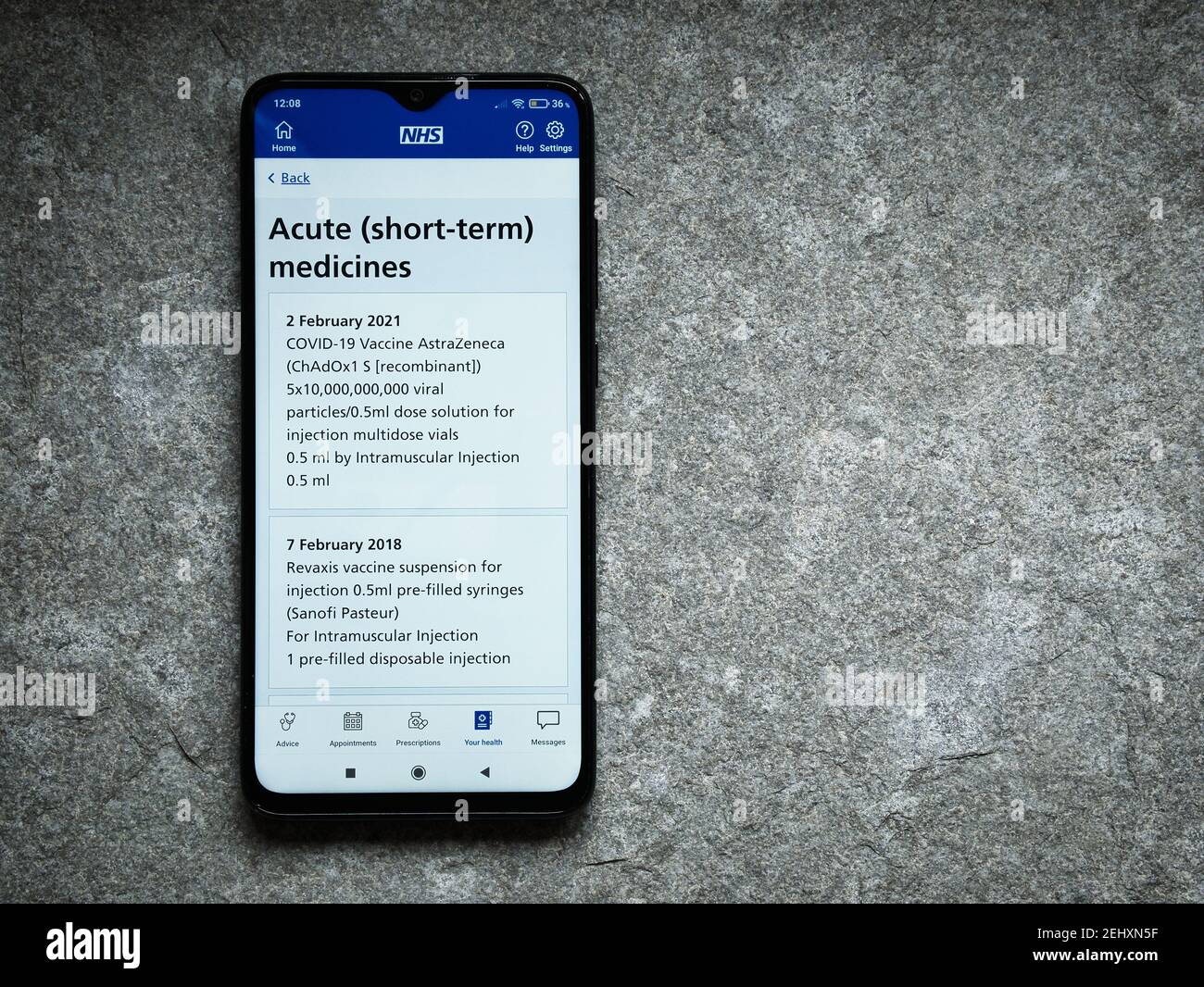 Nhs app vaccination hi-res stock photography and images - Alamy