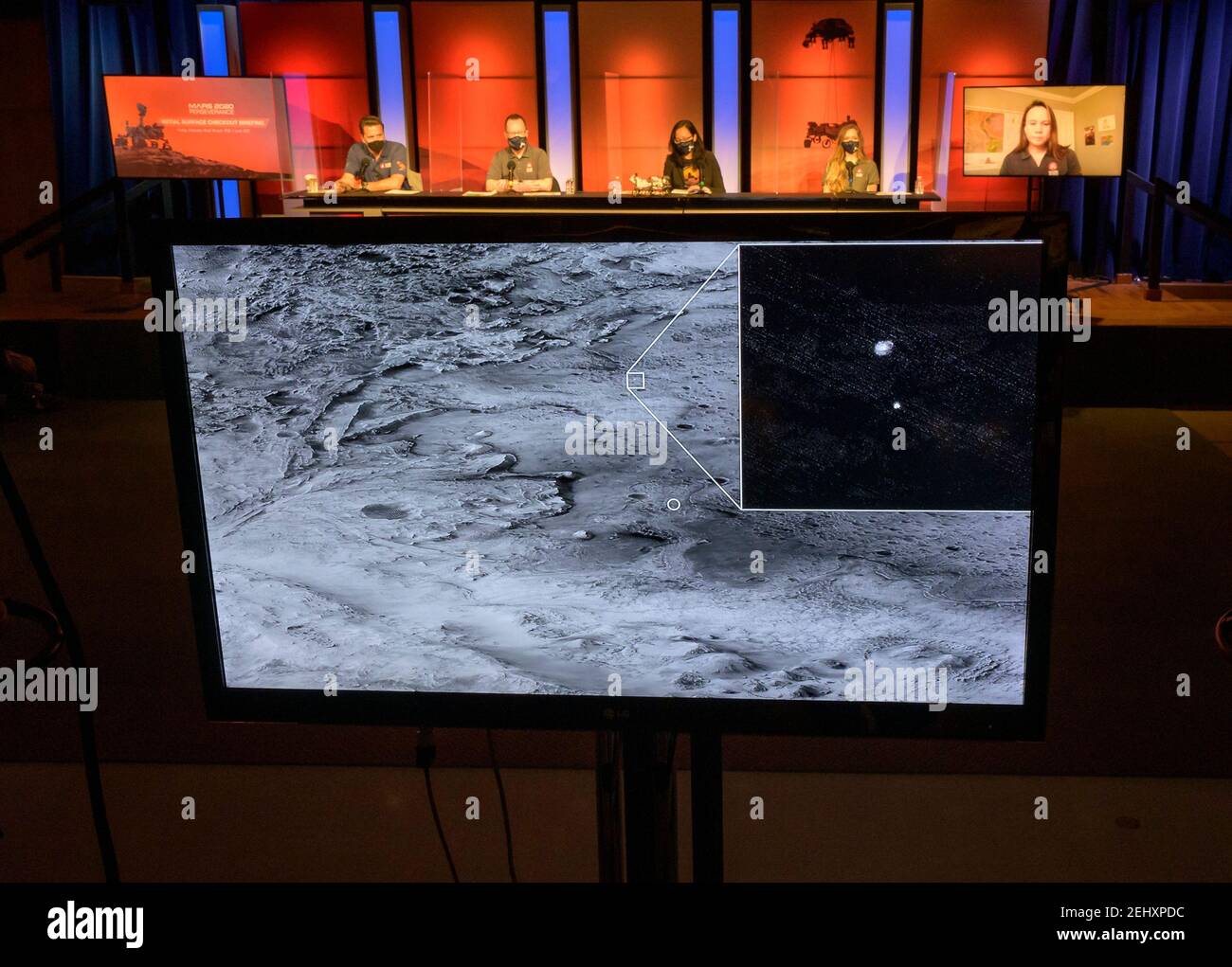 Mars perseverance parachute hi-res stock photography and images - Alamy