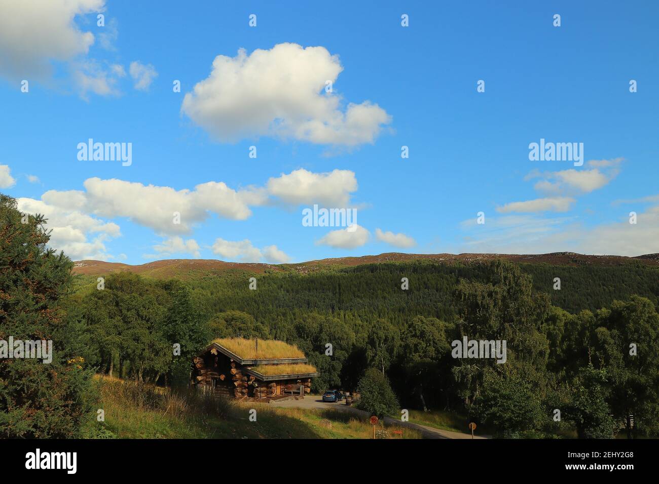 Eco log cabin in the hills of scotland Stock Photo - Alamy
