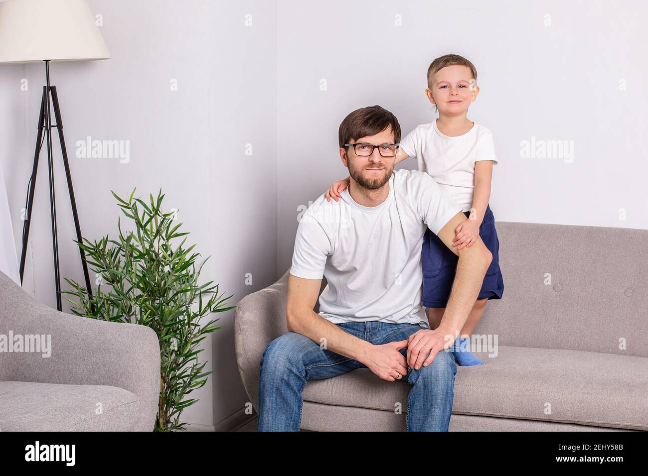 Father son serious talk boy hi-res stock photography and images - Alamy
