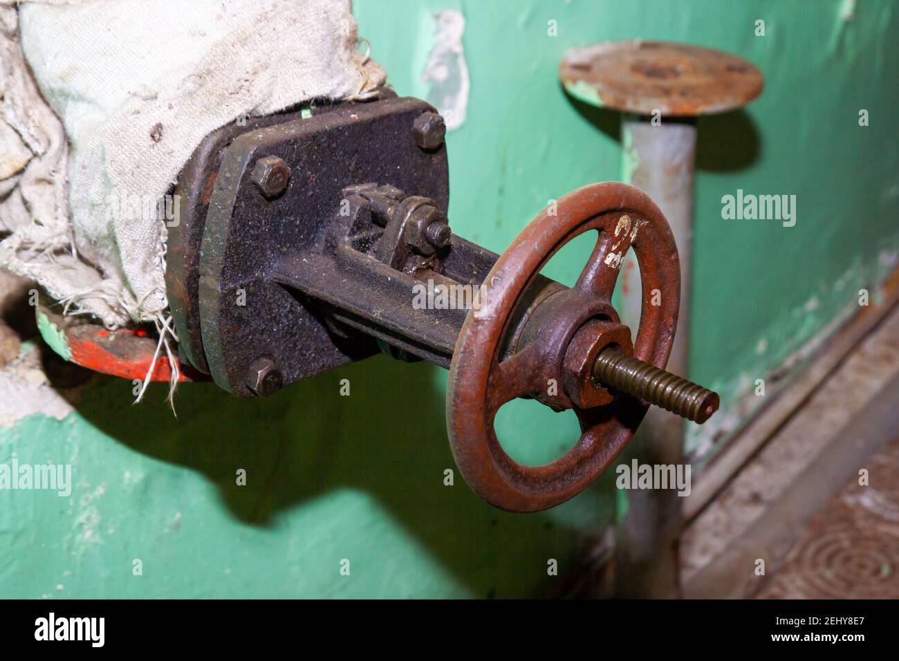 Vintage gate valve hi-res stock photography and images - Alamy