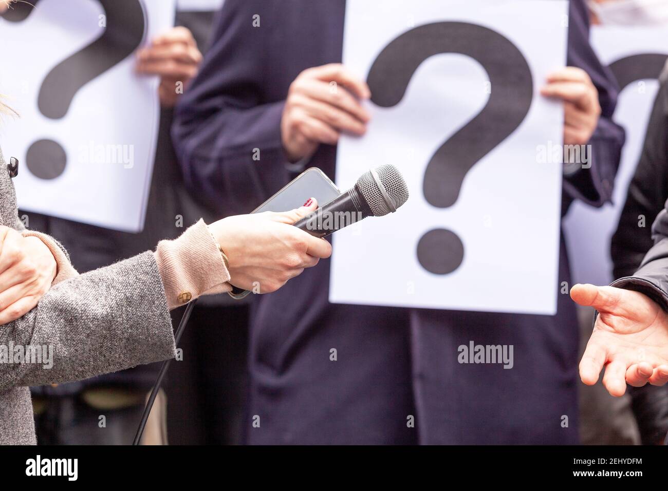 Job interview question mark hi-res stock photography and images - Alamy