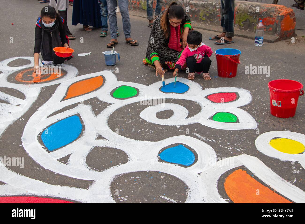 Alpana art hi-res stock photography and images - Alamy