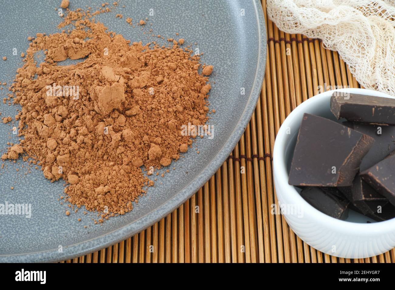 Cacao powder hi-res stock photography and images - Alamy