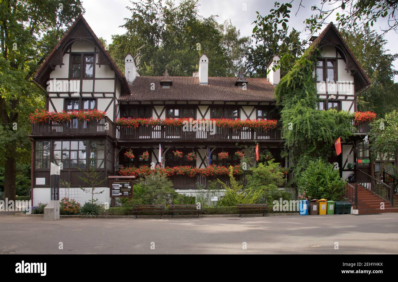 Zoo administration hi-res stock photography and images - Alamy