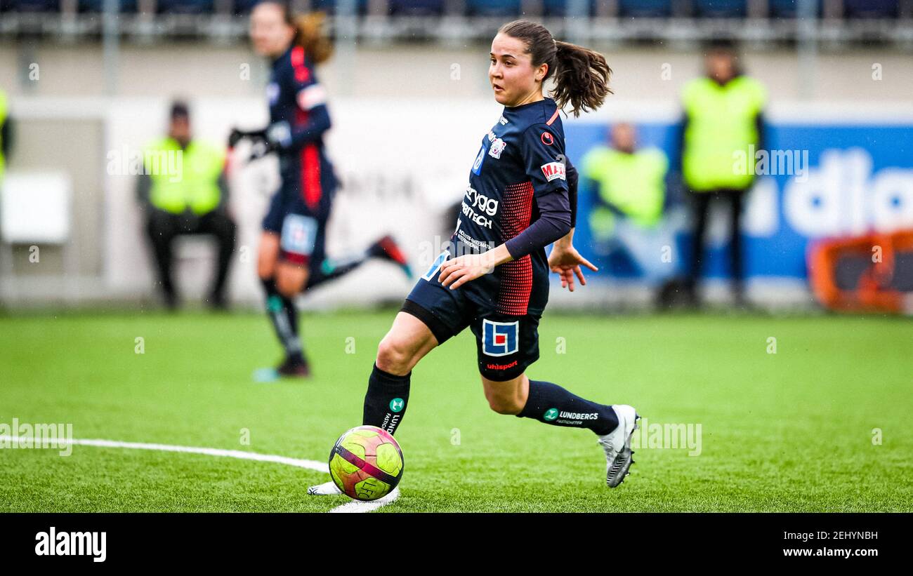 Heidi ellingsen hi-res stock photography and images - Alamy