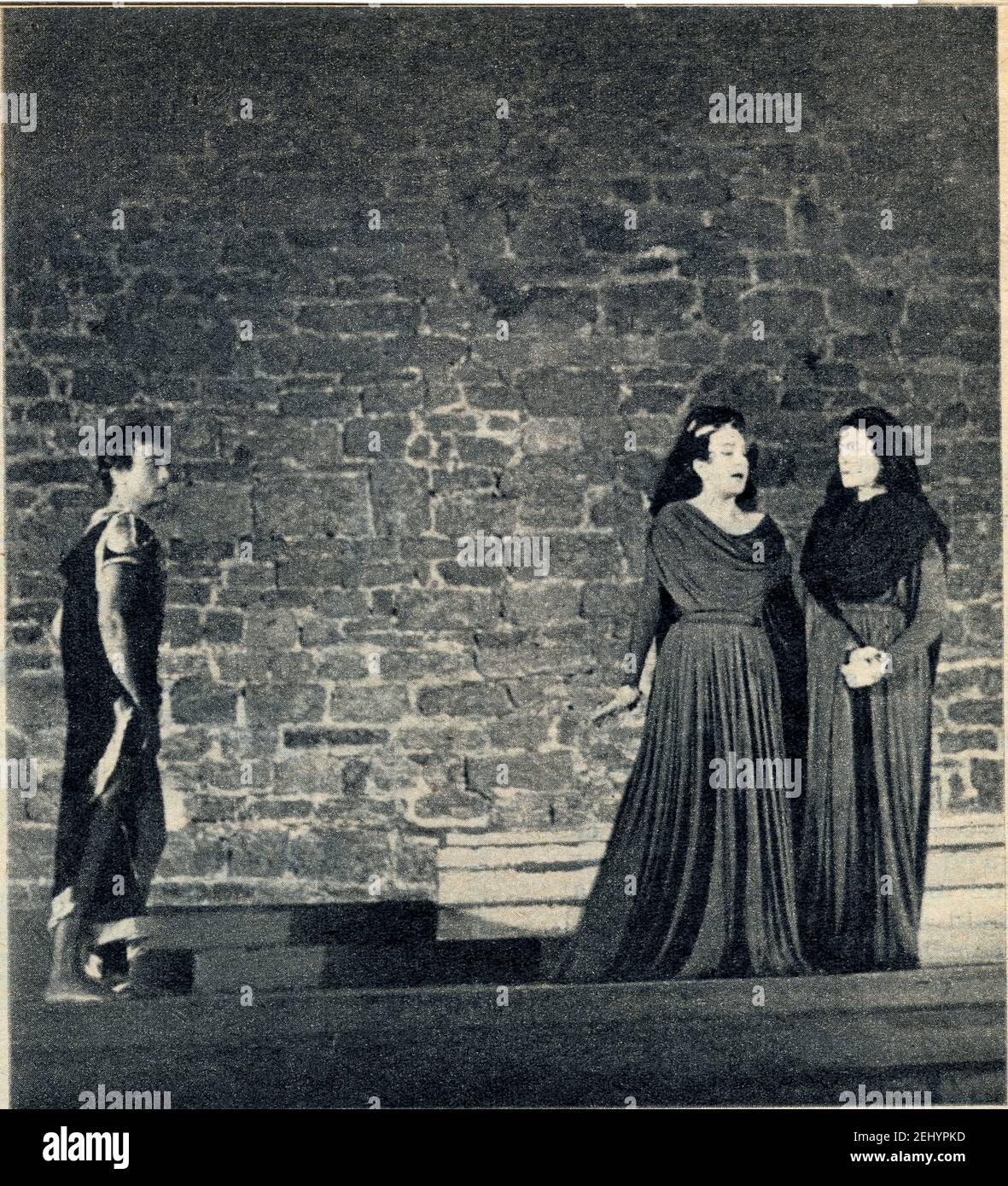 H barreau hi-res stock photography and images - Alamy