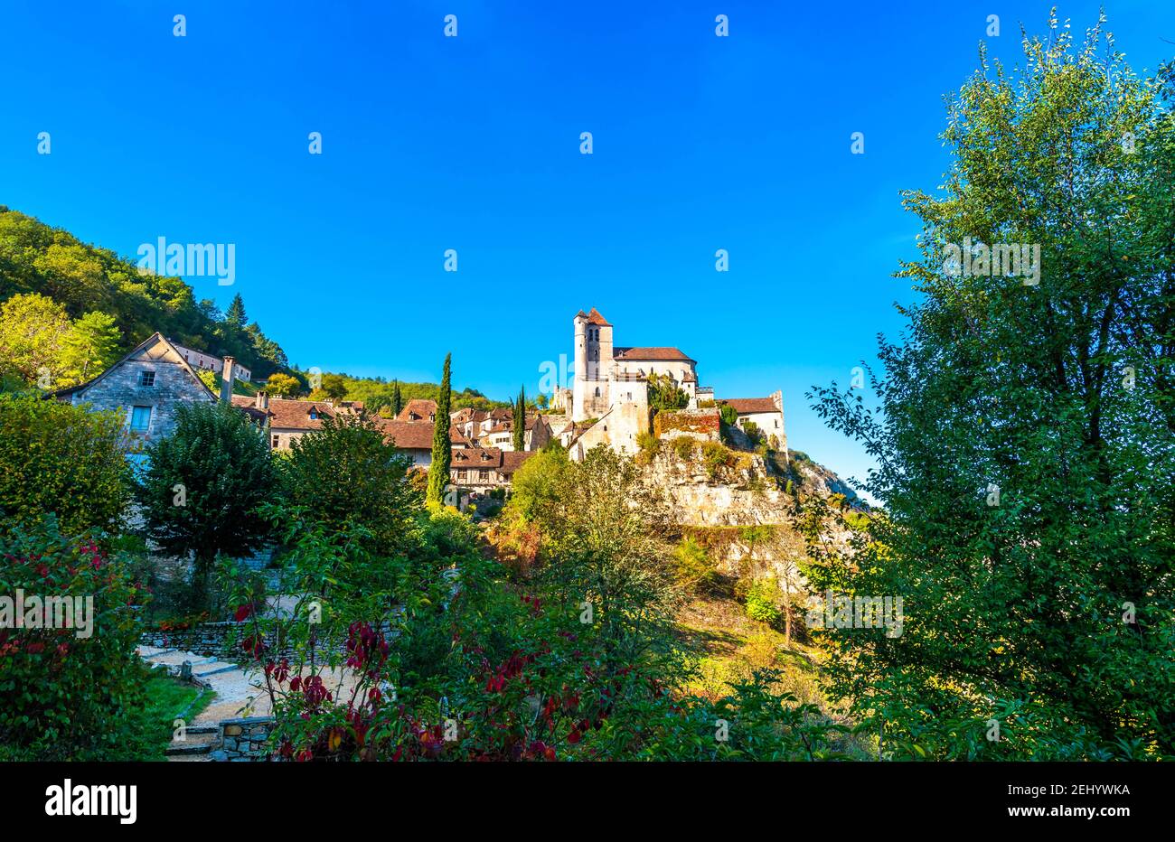 Village saint cirq lapopie hi-res stock photography and images - Alamy