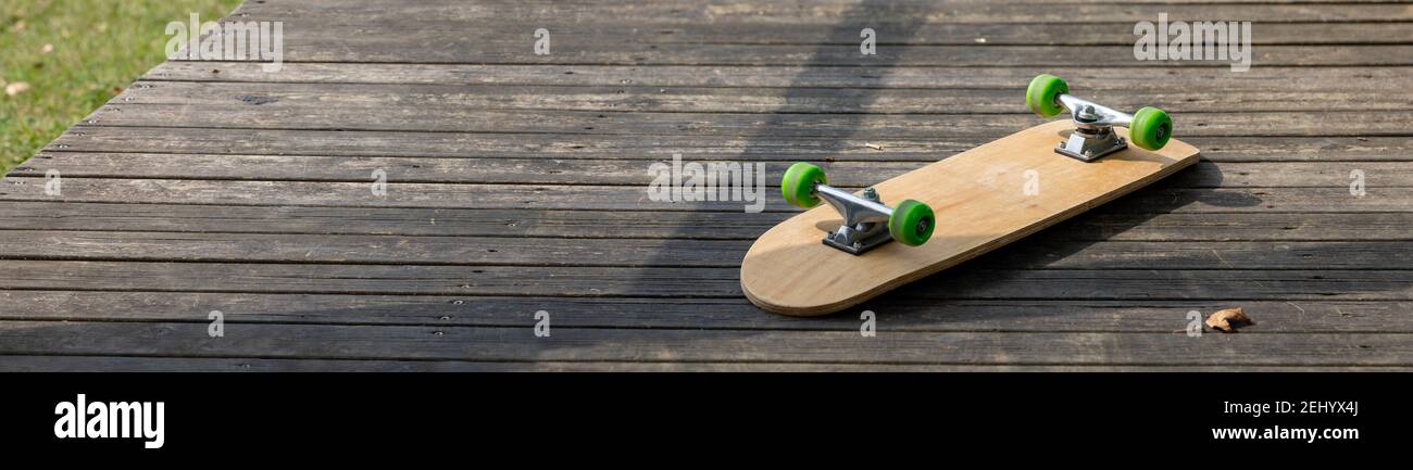 Wooden ramp hi-res stock photography and images - Alamy