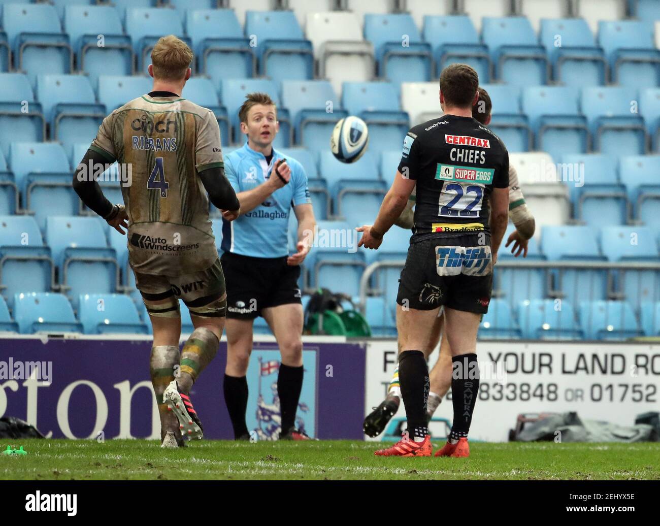 Referee christophe ridley hi-res stock photography and images - Alamy
