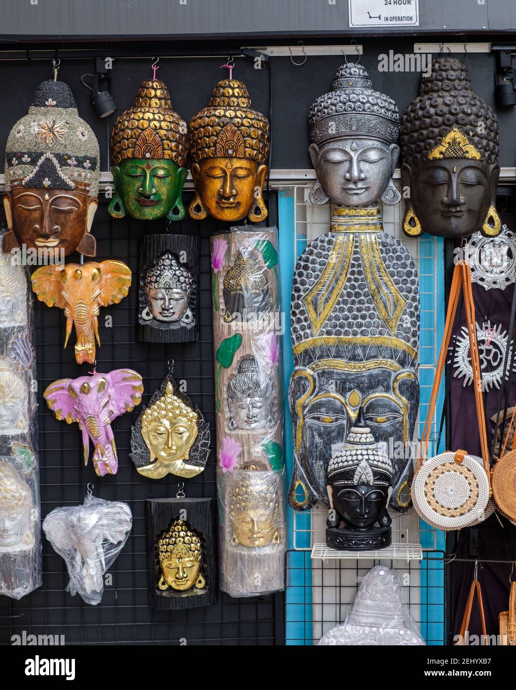 Buddha heads hi-res stock photography and images - Alamy