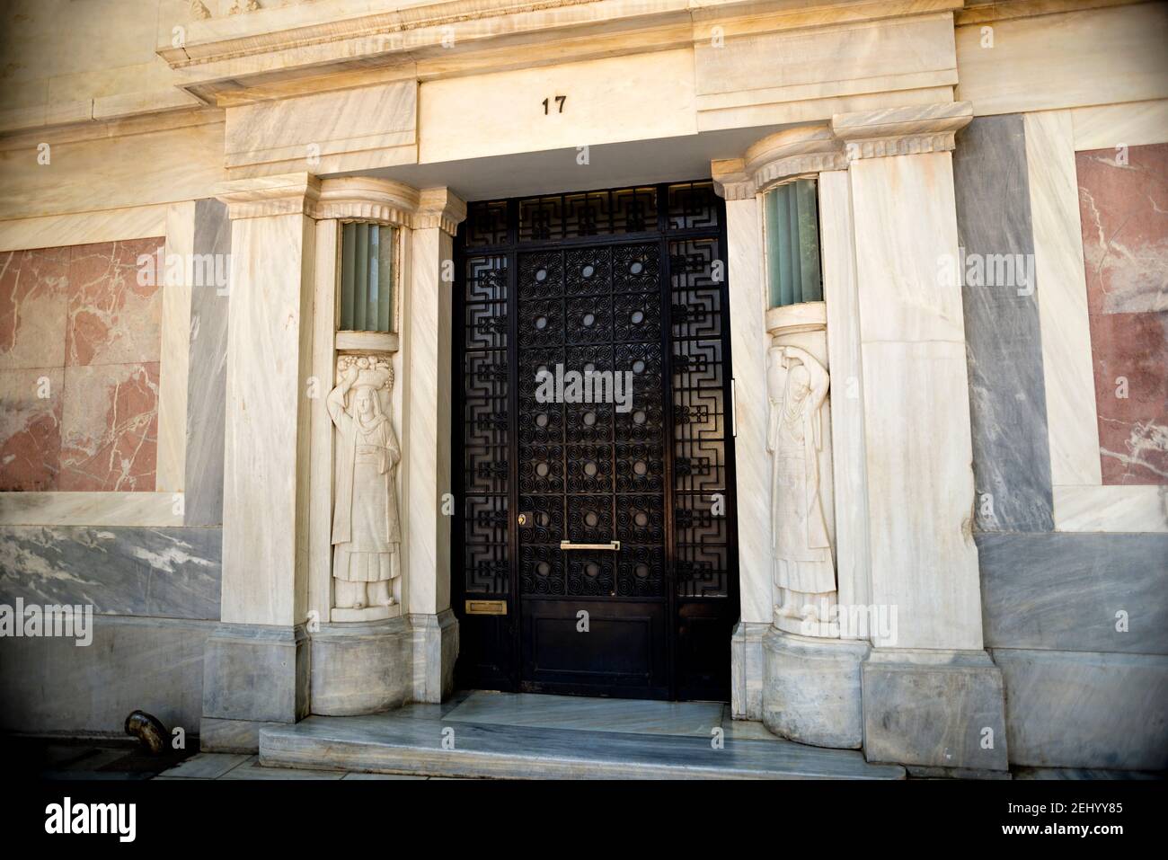 Dentil High Resolution Stock Photography and Images - Alamy