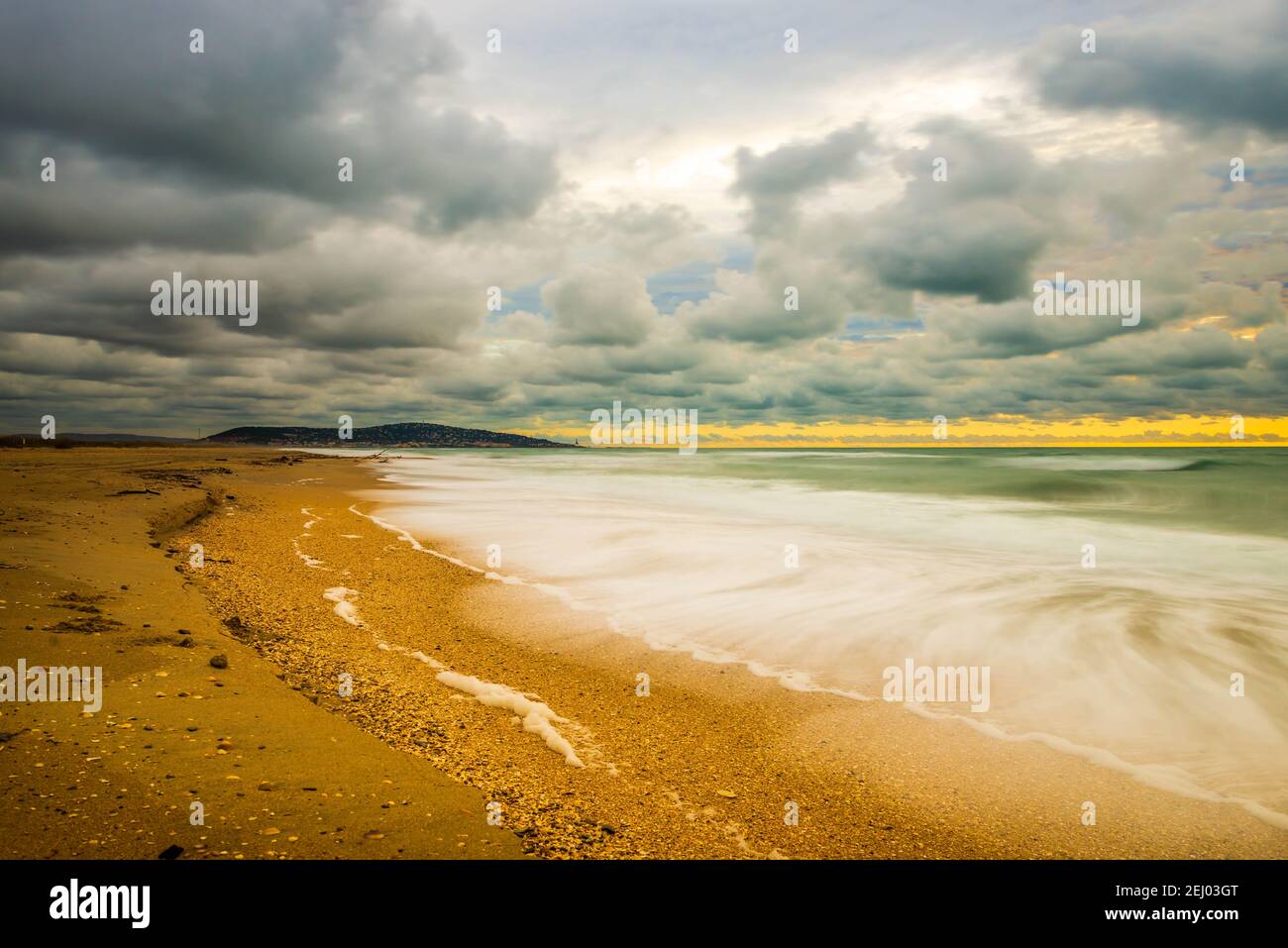 Sete beach france hi-res stock photography and images - Alamy