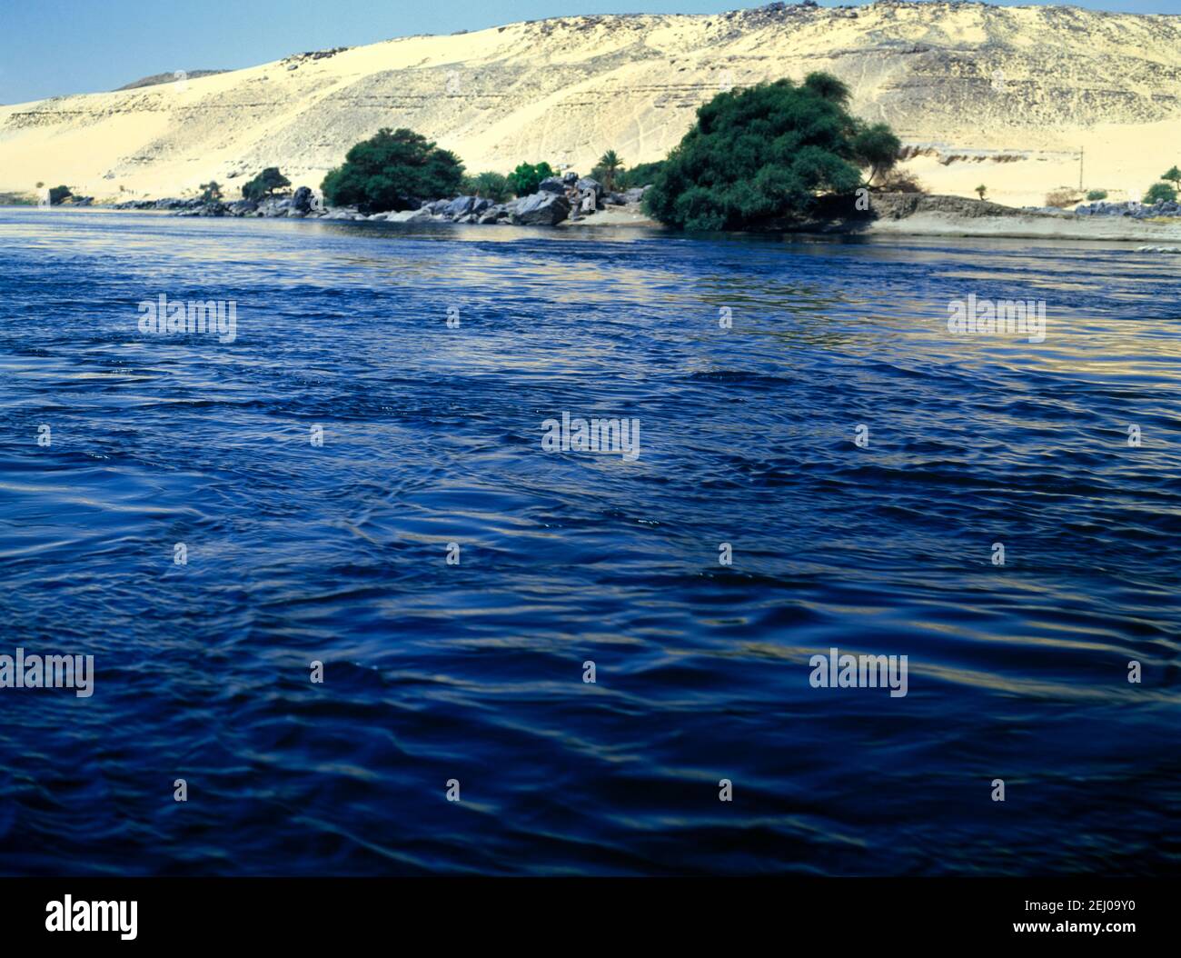 Nile cataracts hi-res stock photography and images - Alamy