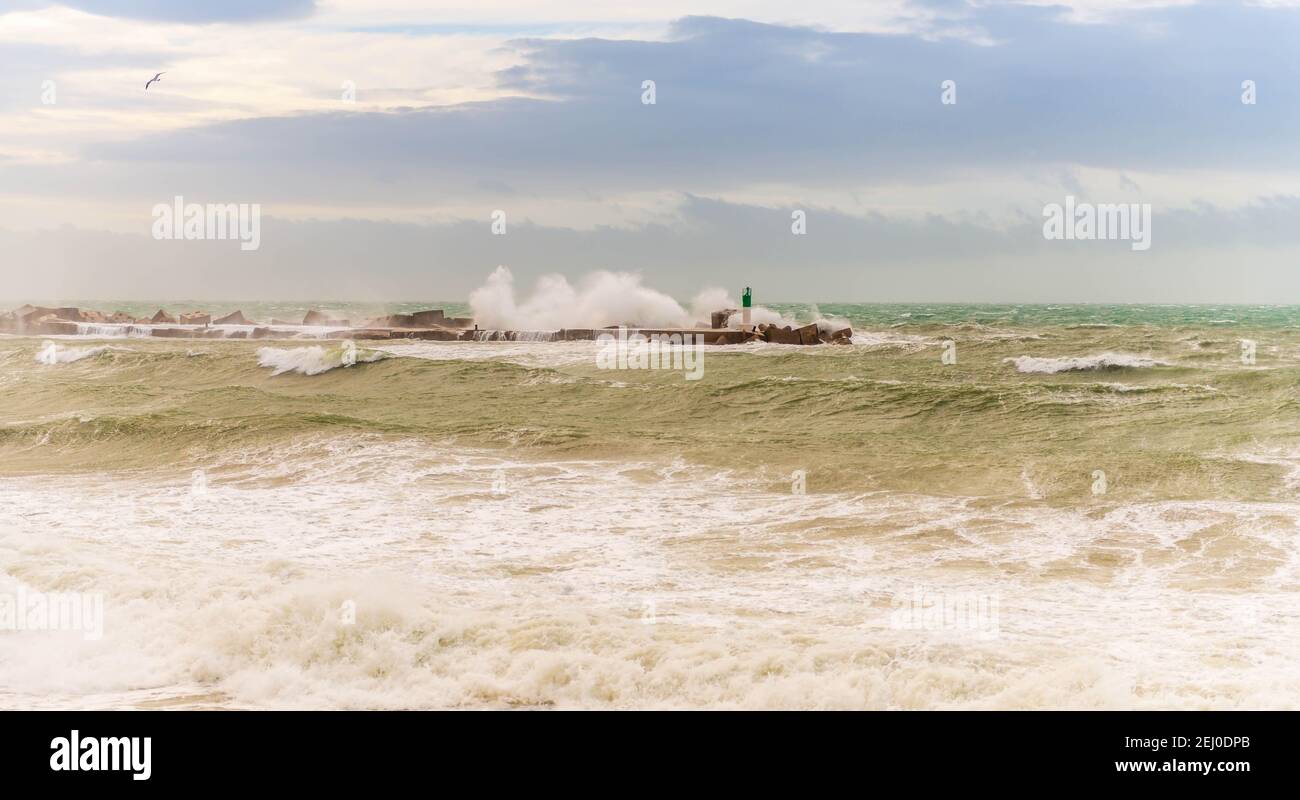 Dramatic mediterranean seascape hi-res stock photography and images - Alamy