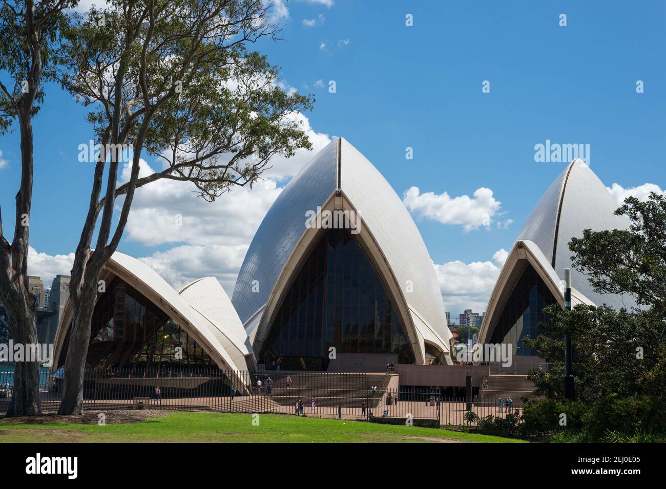 The Sydney Opera House and Bennelong Lawn, Bennelong Point, Sydney, New ...