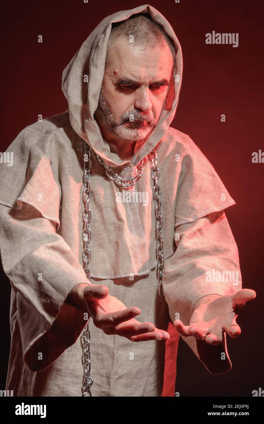 Scary monk hi-res stock photography and images - Alamy