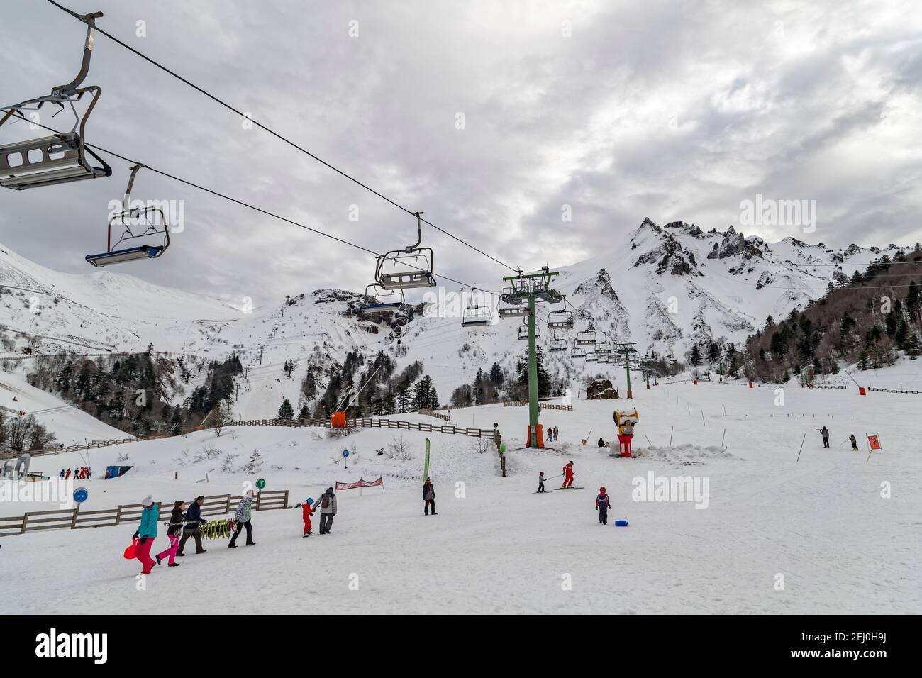 Le Mont-Dore, France. 15th Feb, 2021. The Mont-Dore resort offers a ...