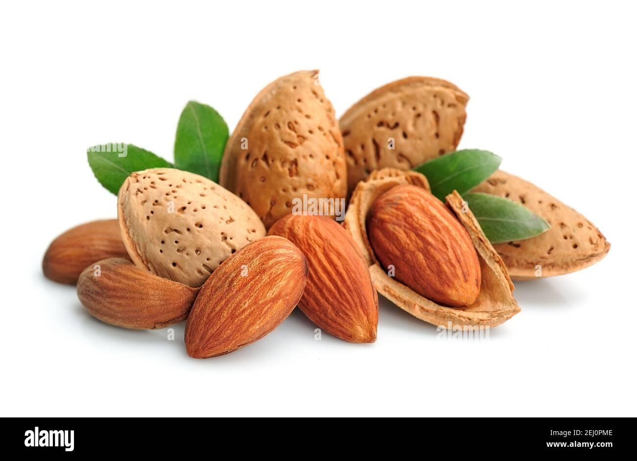 Almonds with leaves hi-res stock photography and images - Alamy
