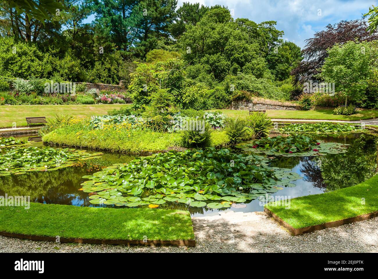 Cotehele House and Garden in Cornwall Stock Photo - Alamy