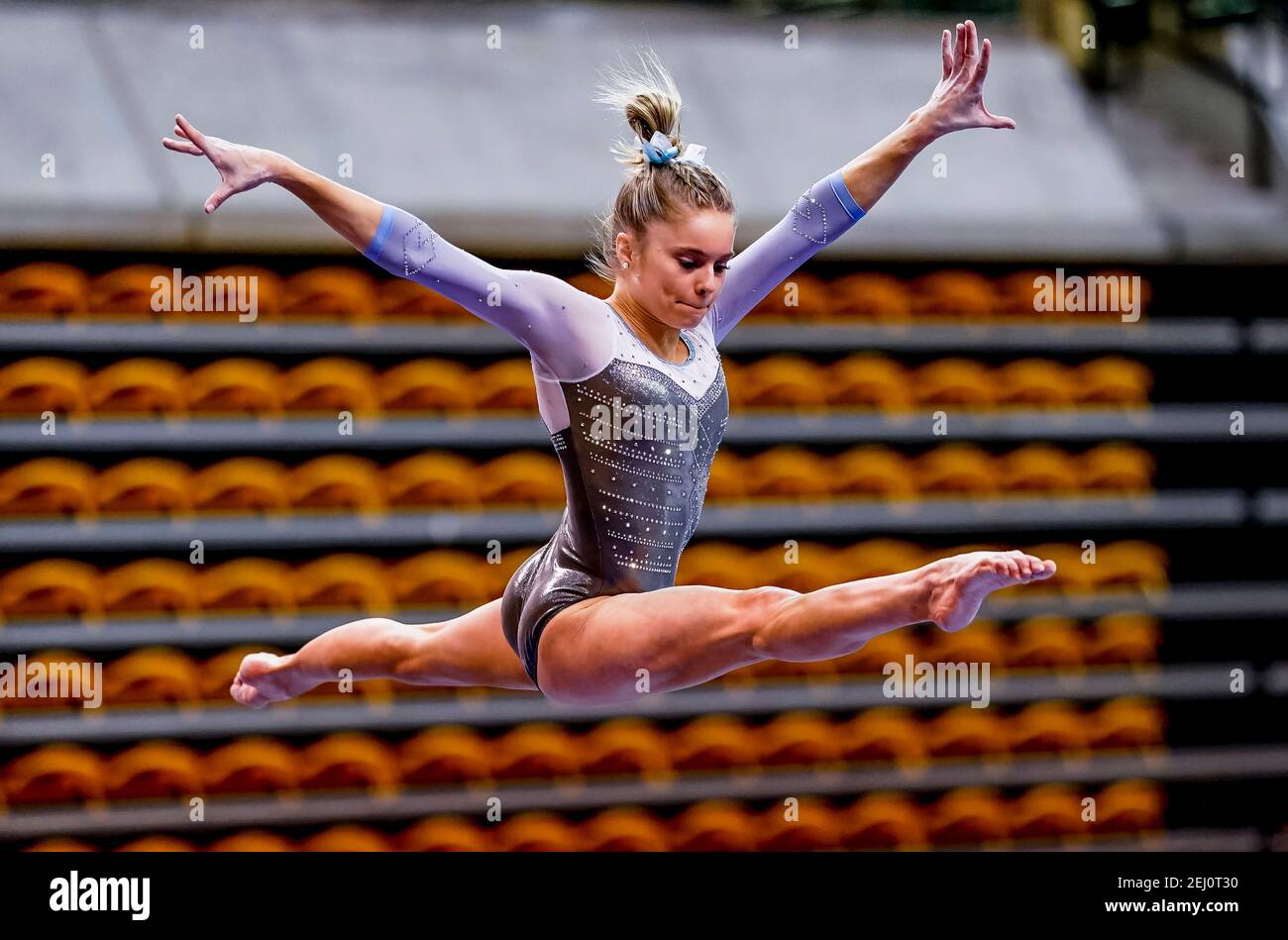 Towson gymnastics hi-res stock photography and images - Alamy