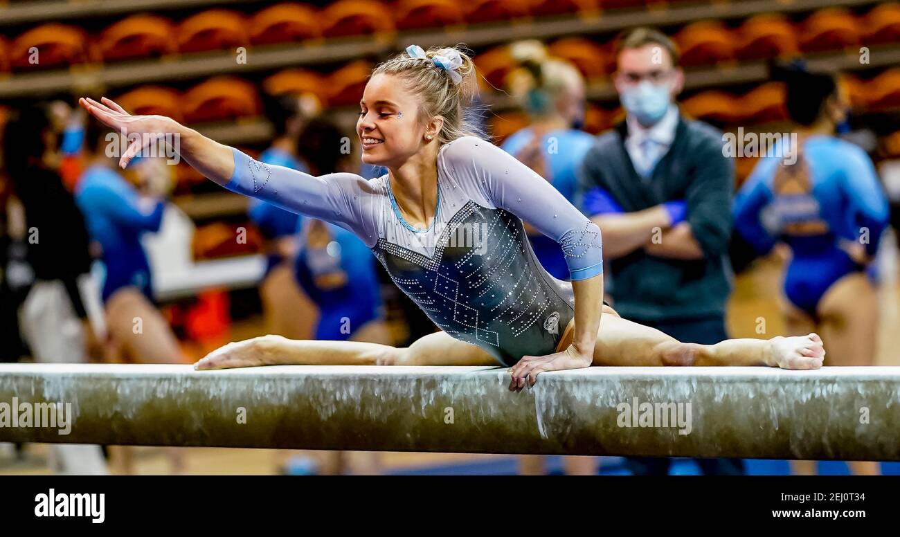 Towson gymnastics hi-res stock photography and images - Alamy