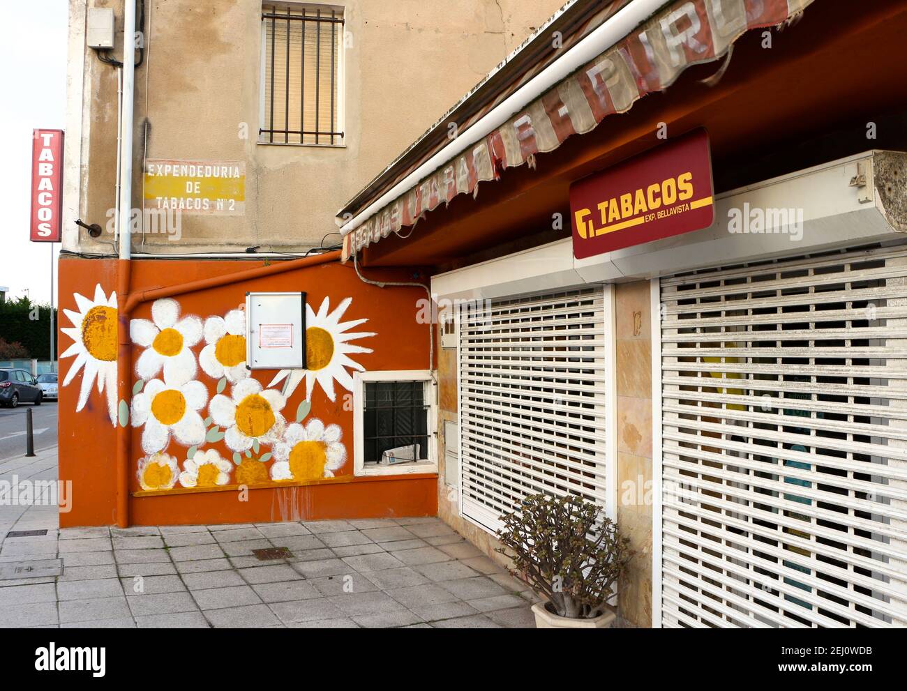 Spanish tobacco shop hi-res stock photography and images - Alamy