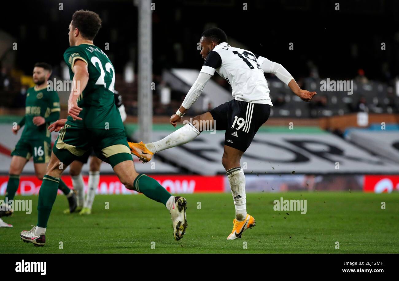 Fulhams ademola lookman scores hi-res stock photography and images - Alamy