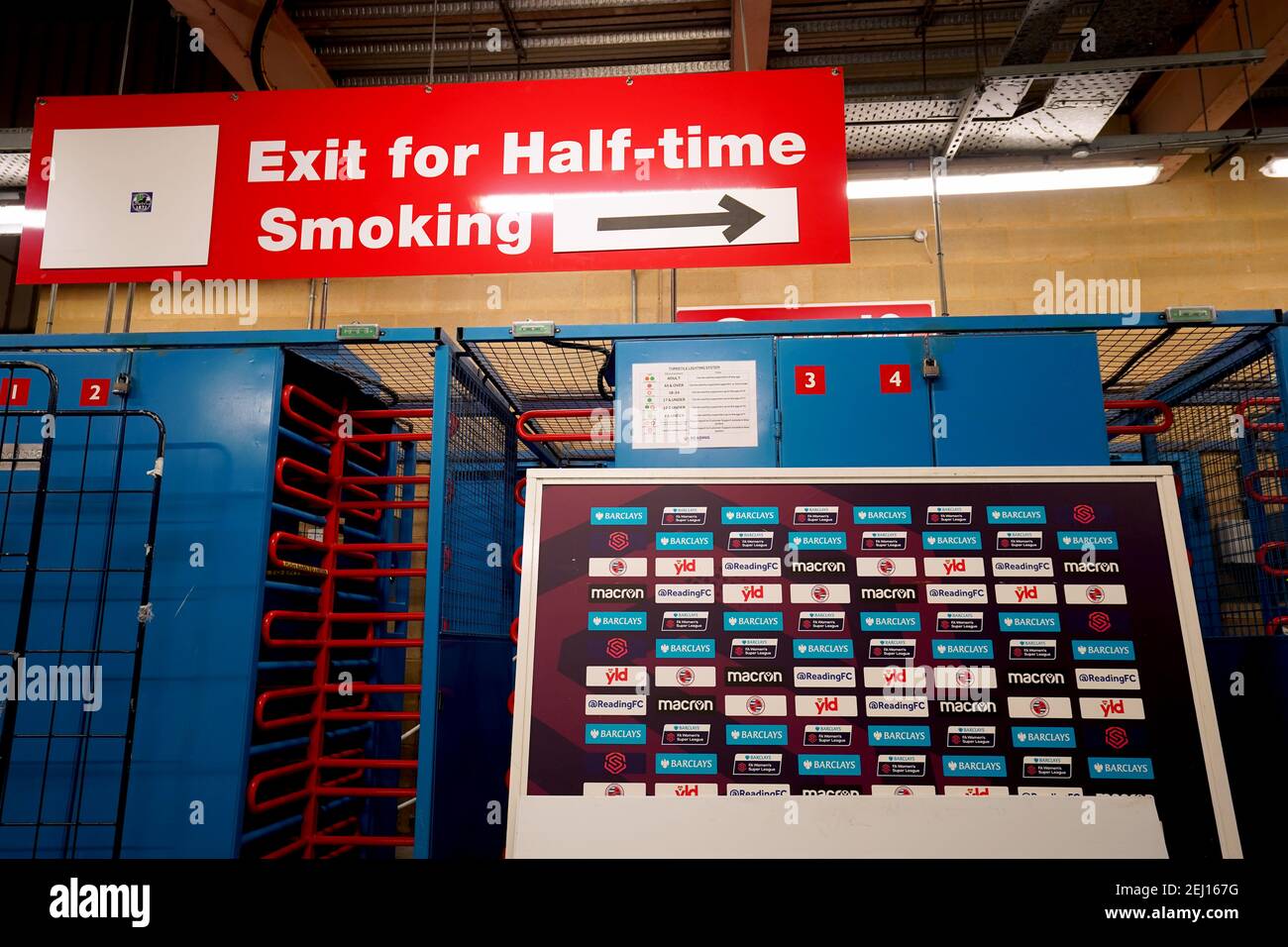 Stadium concourse tv hi-res stock photography and images - Alamy