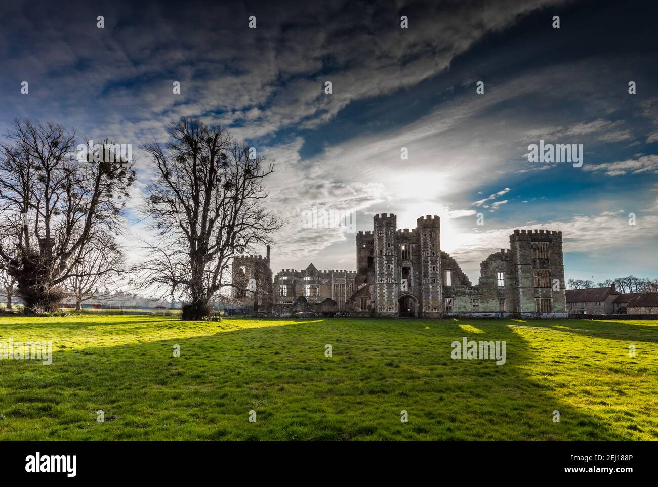 The ruins of Cowdray House, Midhurst, West Sussex, UK Stock Photo - Alamy