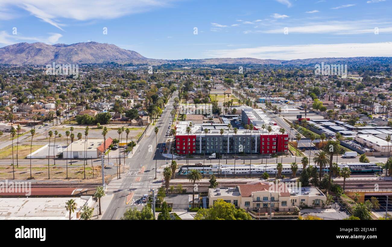 Riverside neighborhood hi-res stock photography and images - Alamy