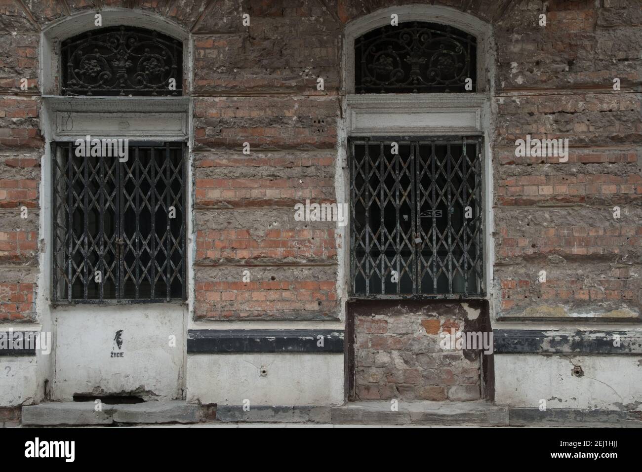 Warsaw ghetto jewish building hi-res stock photography and images - Alamy